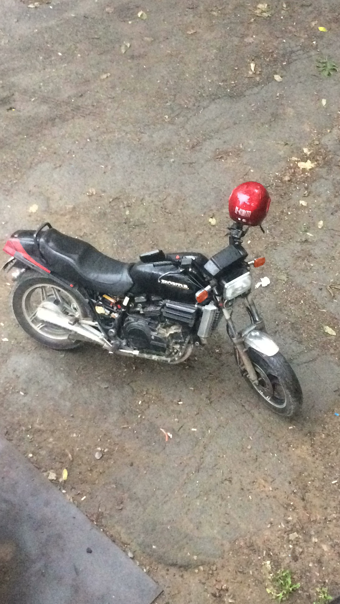Honda VF 750 S V45 Sabre Motorcycles - Photos, Video, Specs, Reviews ...