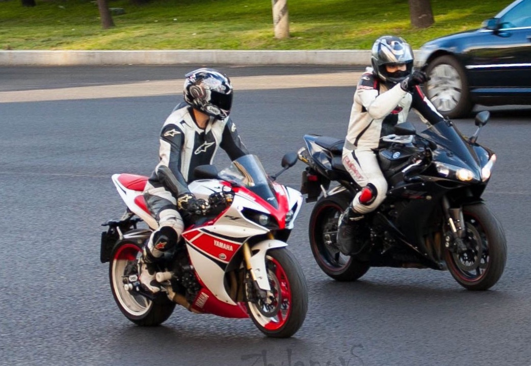 Yamaha YZF-R1, 2004 Motorcycles - Photos, Video, Specs, Reviews | Bike.Net