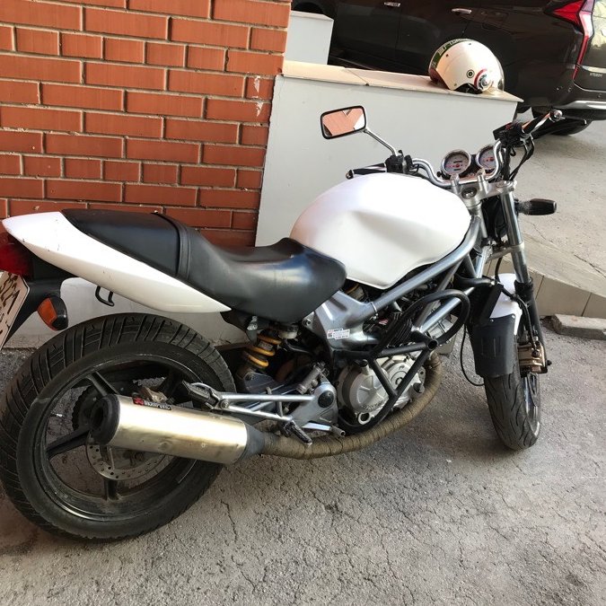 Honda VTR 250, 2002 Motorcycles - Photo Gallery, Video, Reviews | Bike.Net