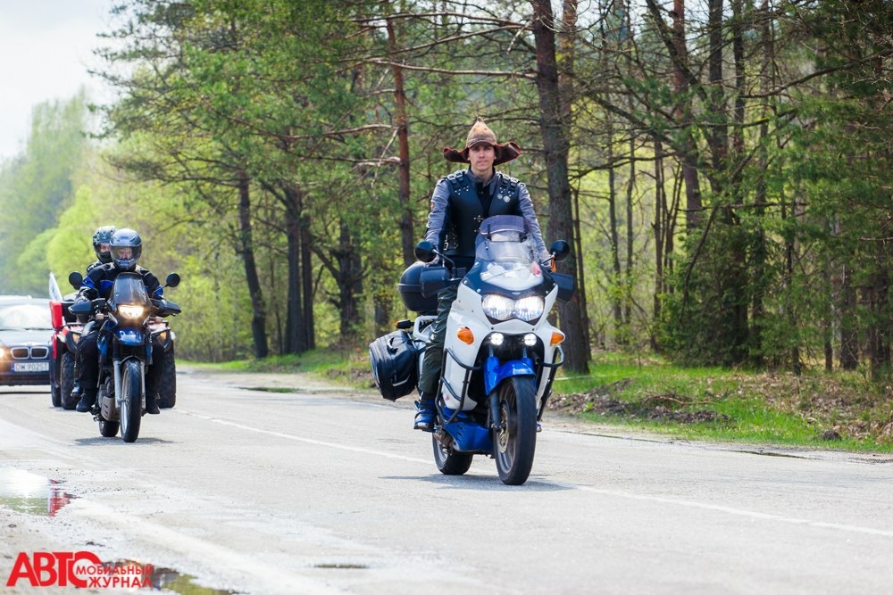 Honda XL 1000 Varadero Motorcycles - Photos, Video, Specs, Reviews ...