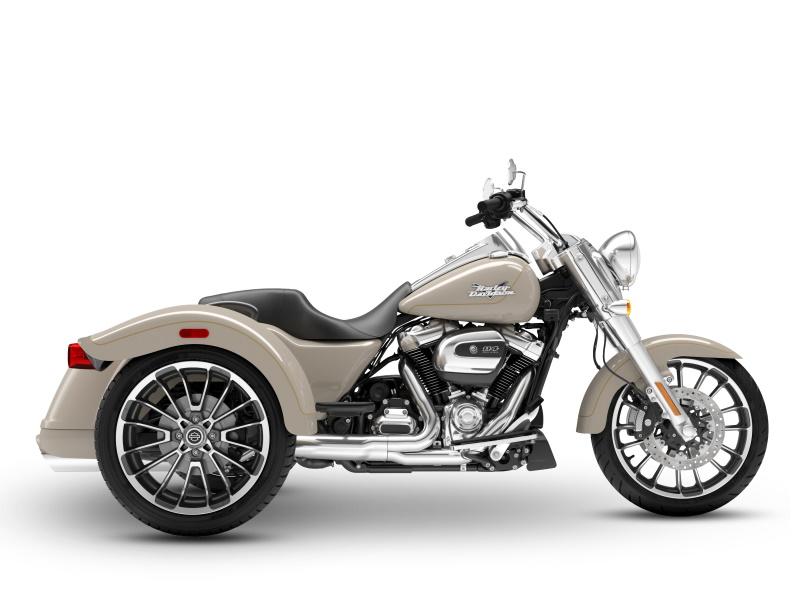 Harley-Davidson Freewheeler, 2023 Motorcycles - Photos, Video, Specs ...