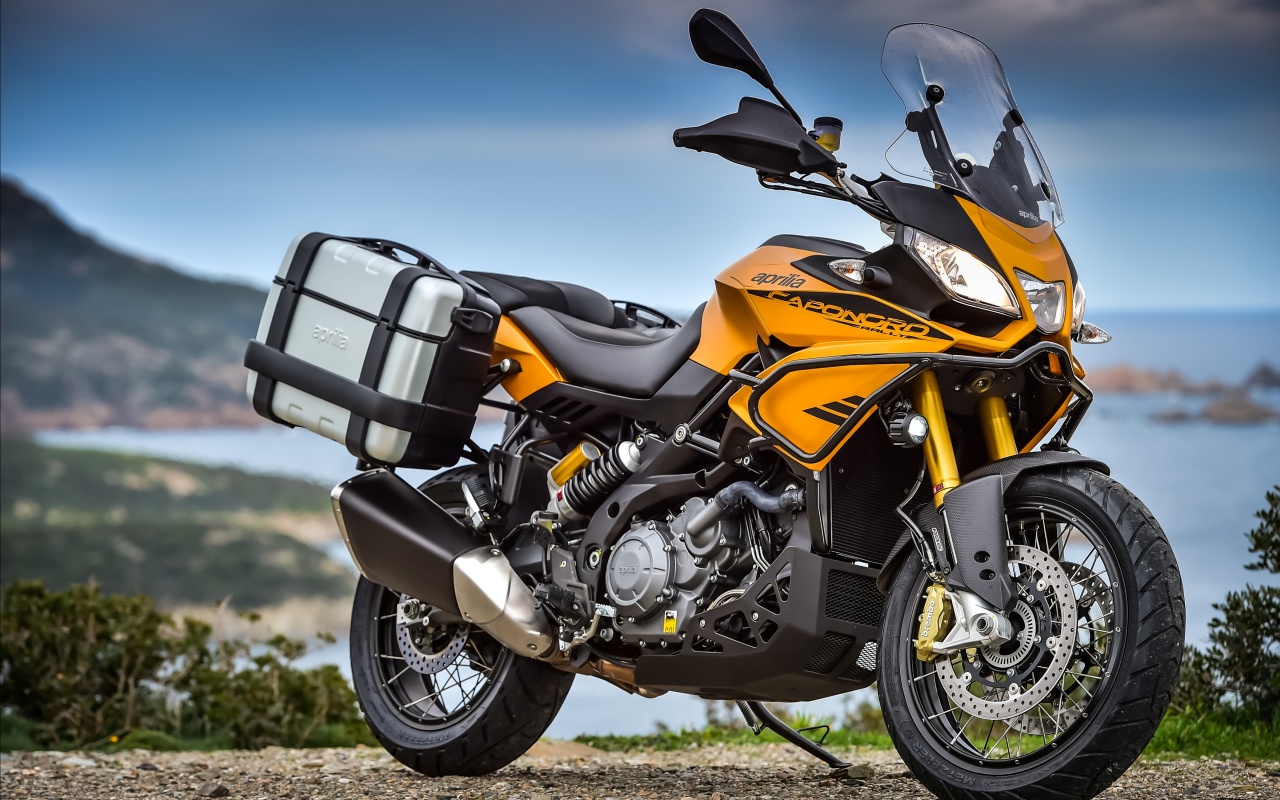 Aprilia Caponord 1200 Rally, 2016 Motorcycles - Photos, Video, Specs ...