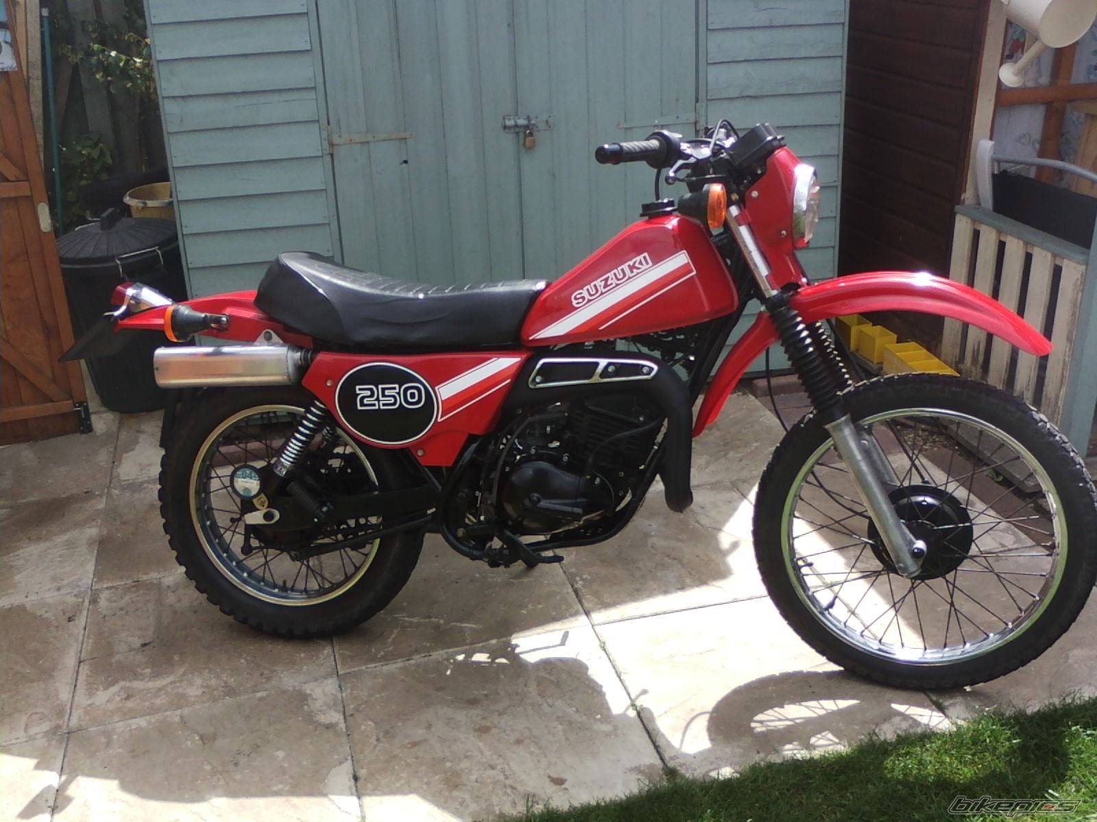 Suzuki TS 250 ER, 1980 Motorcycles - Photos, Video, Specs, Reviews ...