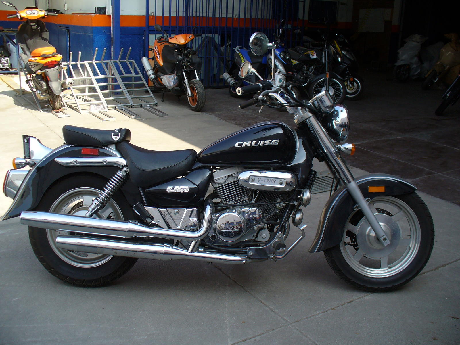 UM V2C-250T, 2007 Motorcycles - Photos, Video, Specs, Reviews | Bike.Net