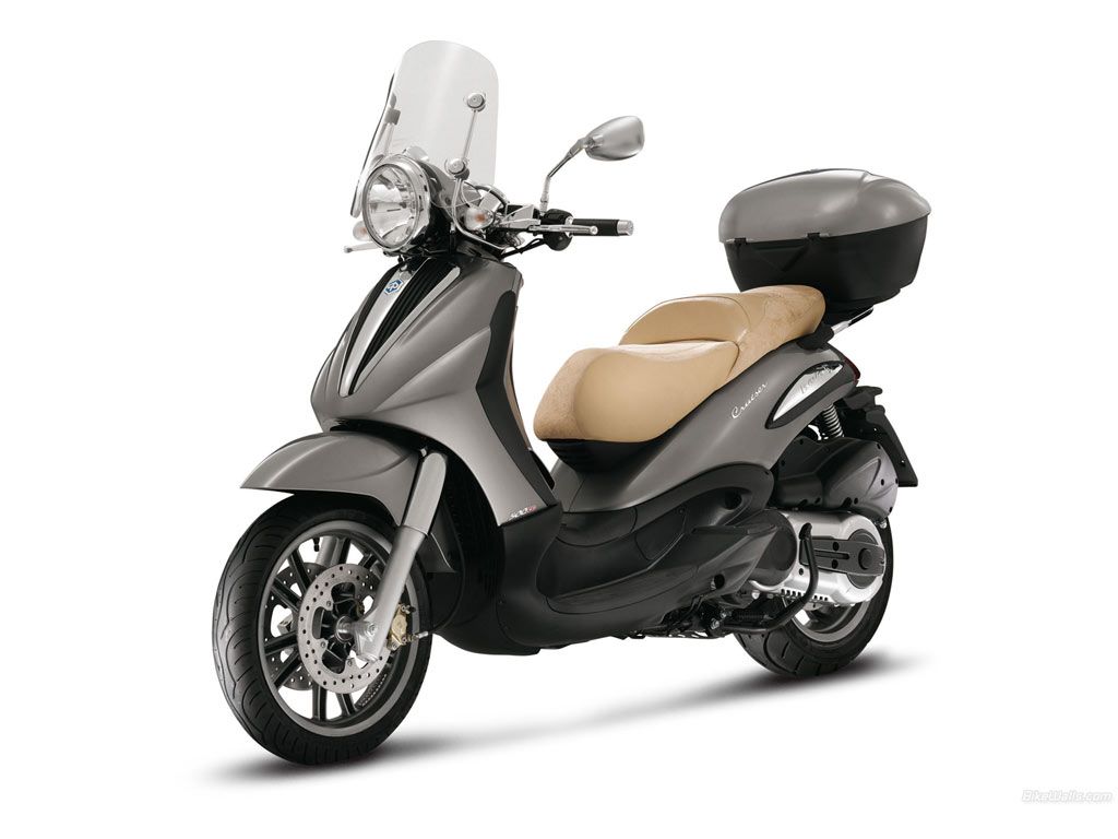 Piaggio Beverly Cruiser 250 Motorcycles - Photos, Video, Specs, Reviews ...