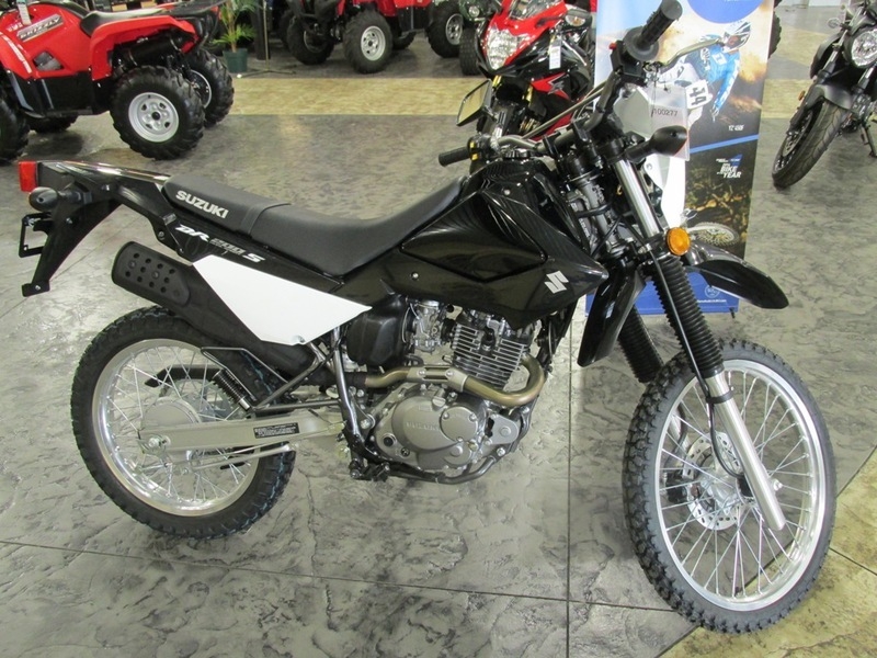 Suzuki DR200S, 2015 Motorcycles - Photos, Video, Specs, Reviews | Bike.Net