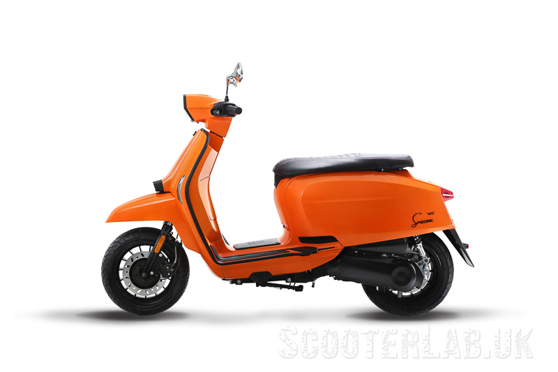 Lambretta V50 Special Fix, 2021 Motorcycles - Photos, Video, Specs ...