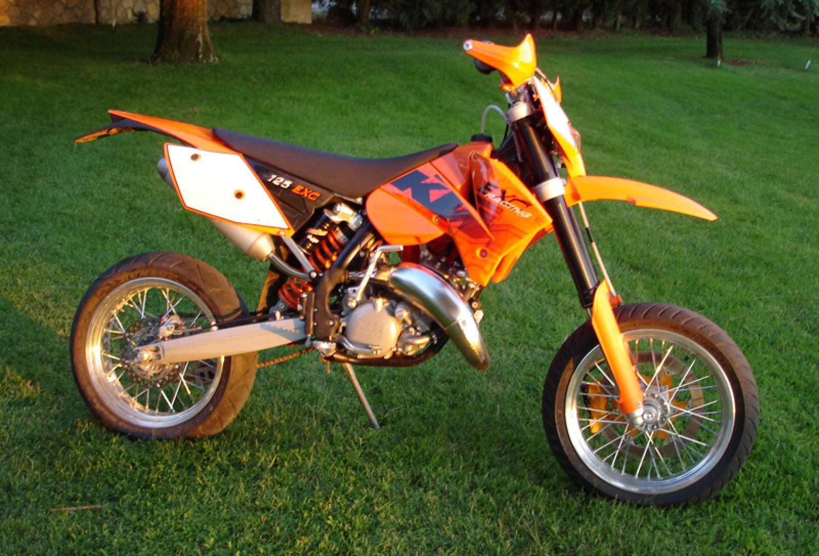 KTM EXE 125 Supermoto Motorcycles - Photos, Video, Specs, Reviews ...