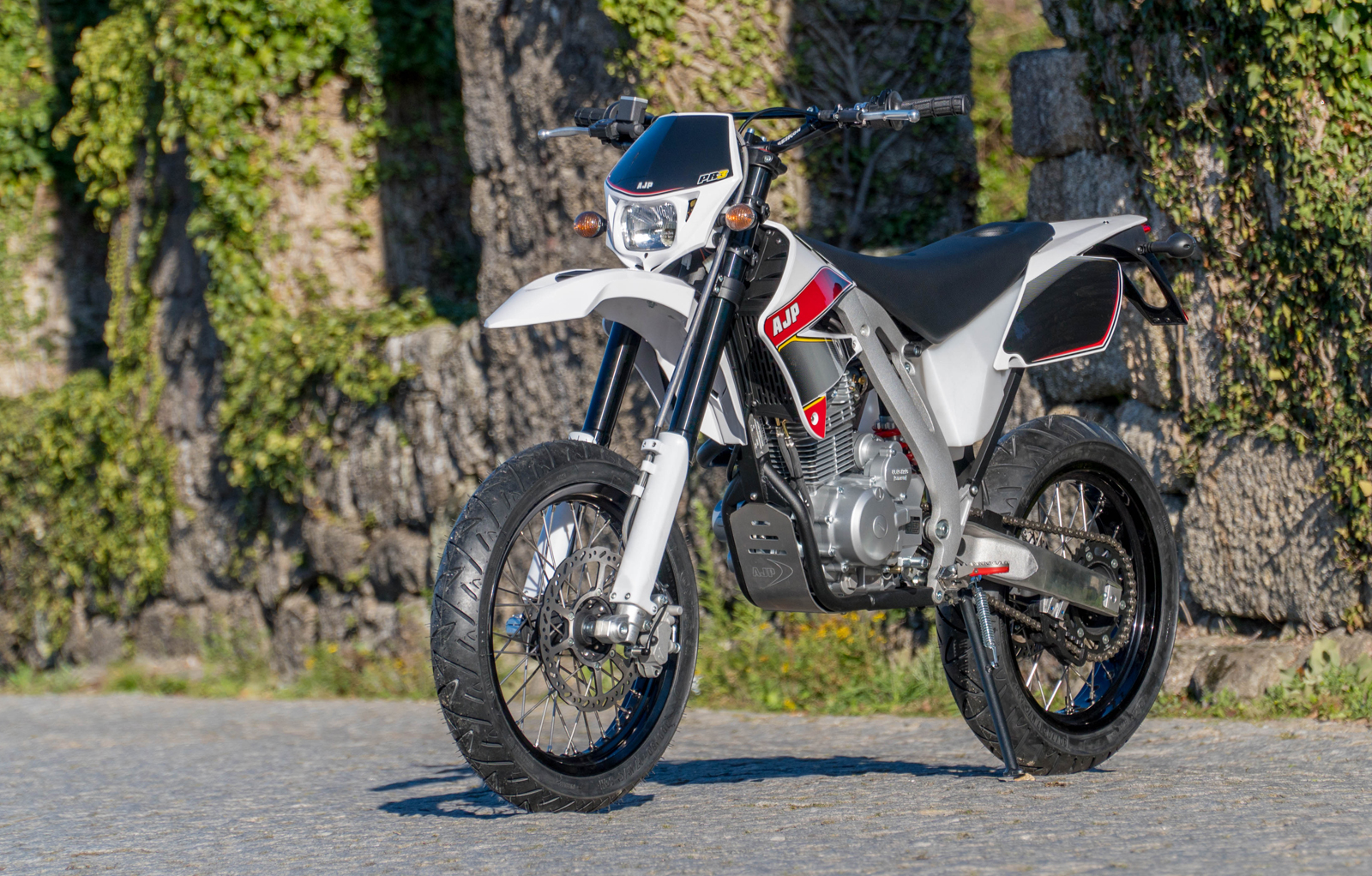 AJP PR3 Supermoto Pro 240, 2020 Motorcycles - Photos, Video, Specs ...