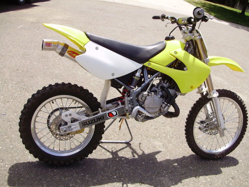 Suzuki RM 100 Motorcycles - Photos, Video, Specs, Reviews | Bike.Net