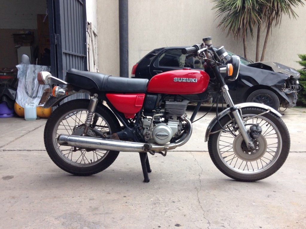 Suzuki GT 185, 1977 Motorcycles - Photos, Video, Specs, Reviews | Bike.Net
