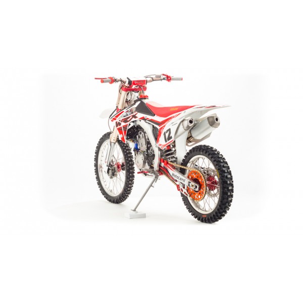 STELS 400 GT motorcycles - history, design and characteristics | Bike.Net