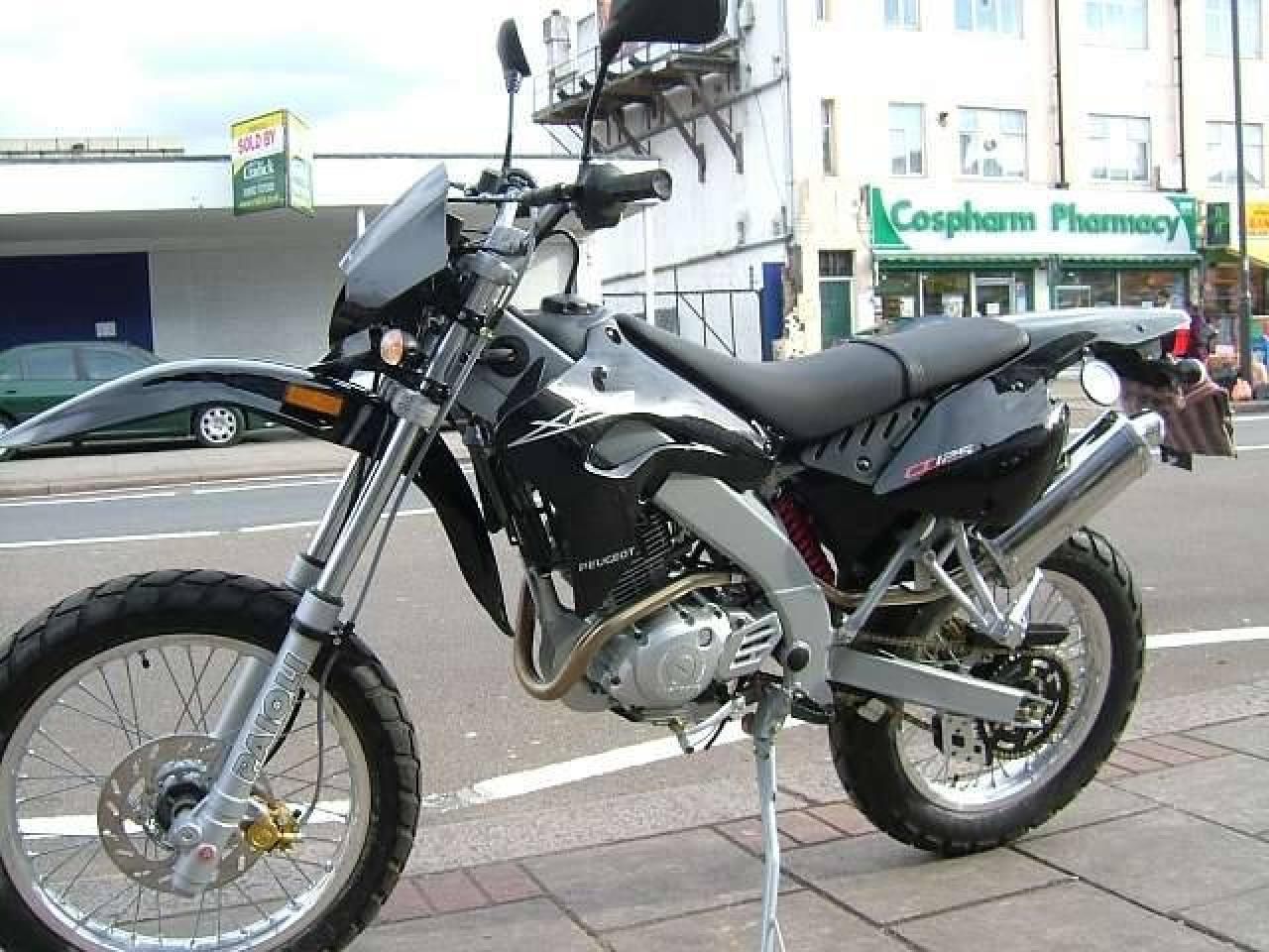 Peugeot XPS Street Evo 3 Motorcycles - Photos, Video, Specs, Reviews ...