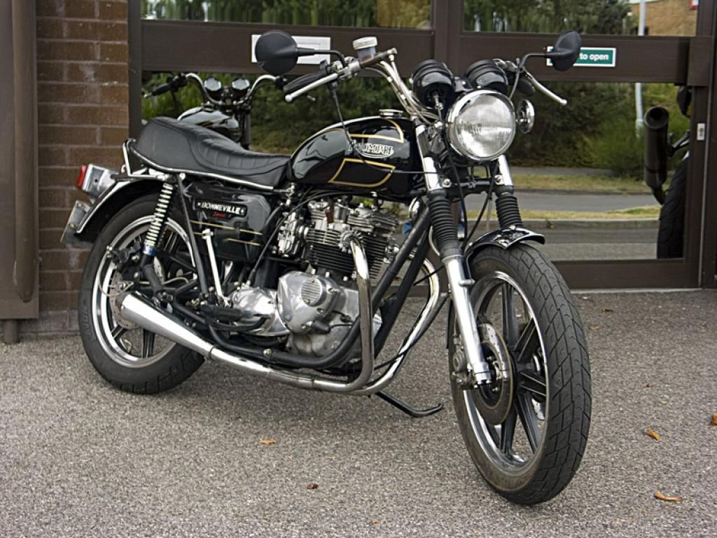 Triumph Motorcycles - Models, Photos, Reviews | Bike.Net