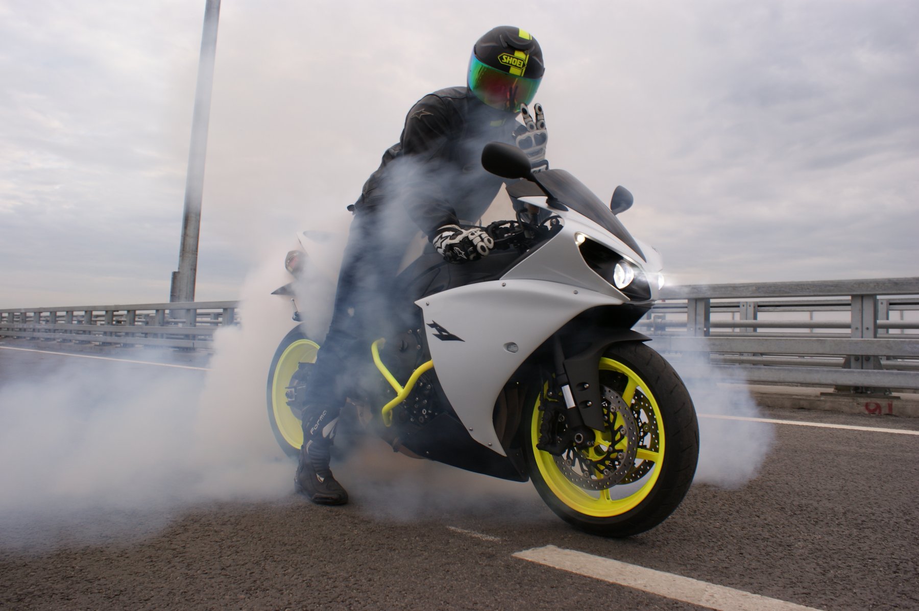 Yamaha YZF-R1, 2014 Motorcycles - Photos, Video, Specs, Reviews | Bike.Net