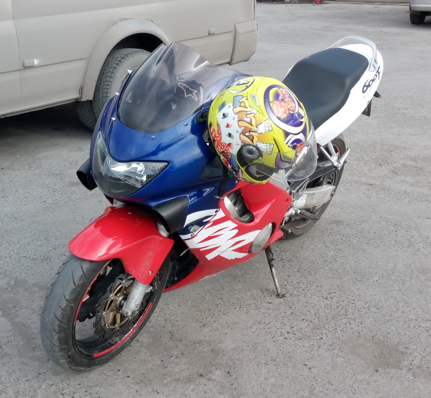 Honda CBR 600 F4, 2000 Motorcycles - Photos, Video, Specs, Reviews ...
