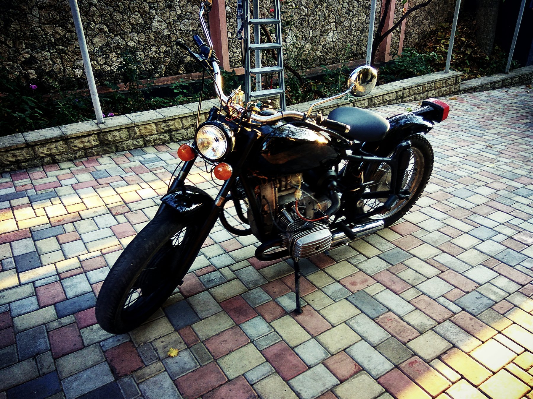 Dnepr MT 11 (with sidecar), 1990 Motorcycles - Photos, Video, Specs ...