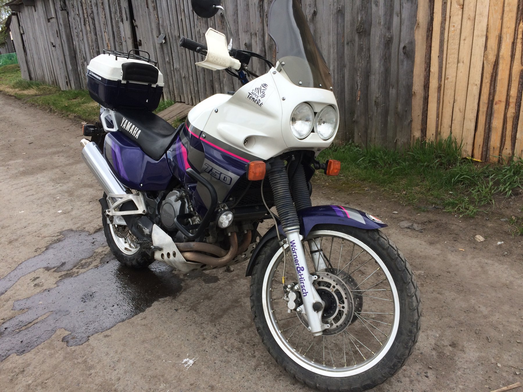 Yamaha XTZ 750 Super Tenere Motorcycles - Photos, Video, Specs, Reviews ...