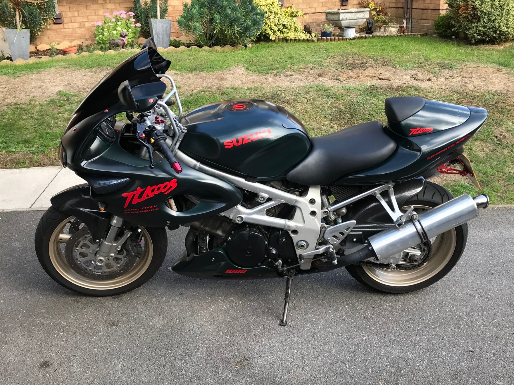 Suzuki TL 1000 S, 1997 Motorcycles - Photos, Video, Specs, Reviews ...