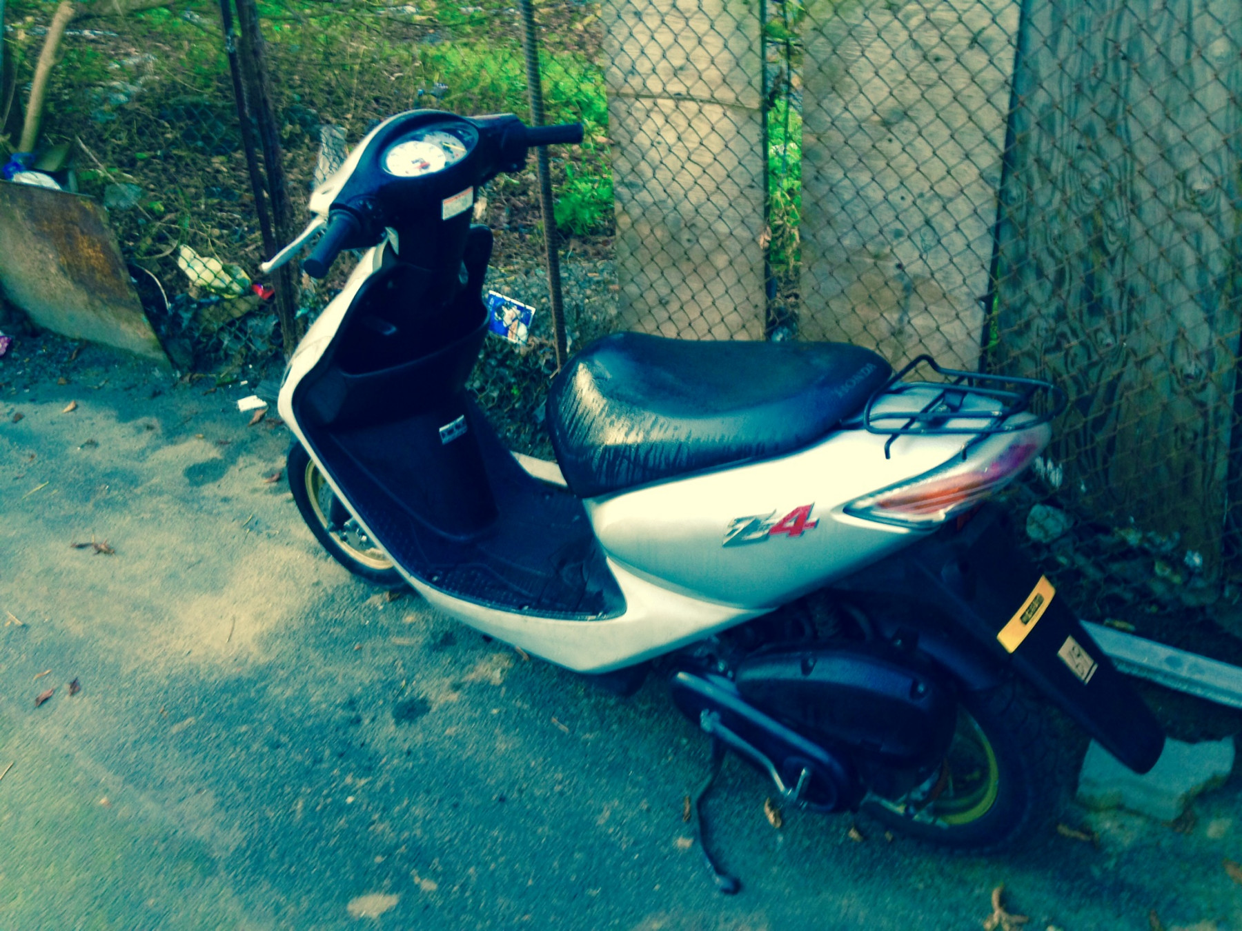 Honda Smart Dio Z4 Motorcycles - Photos, Video, Specs, Reviews | Bike.Net