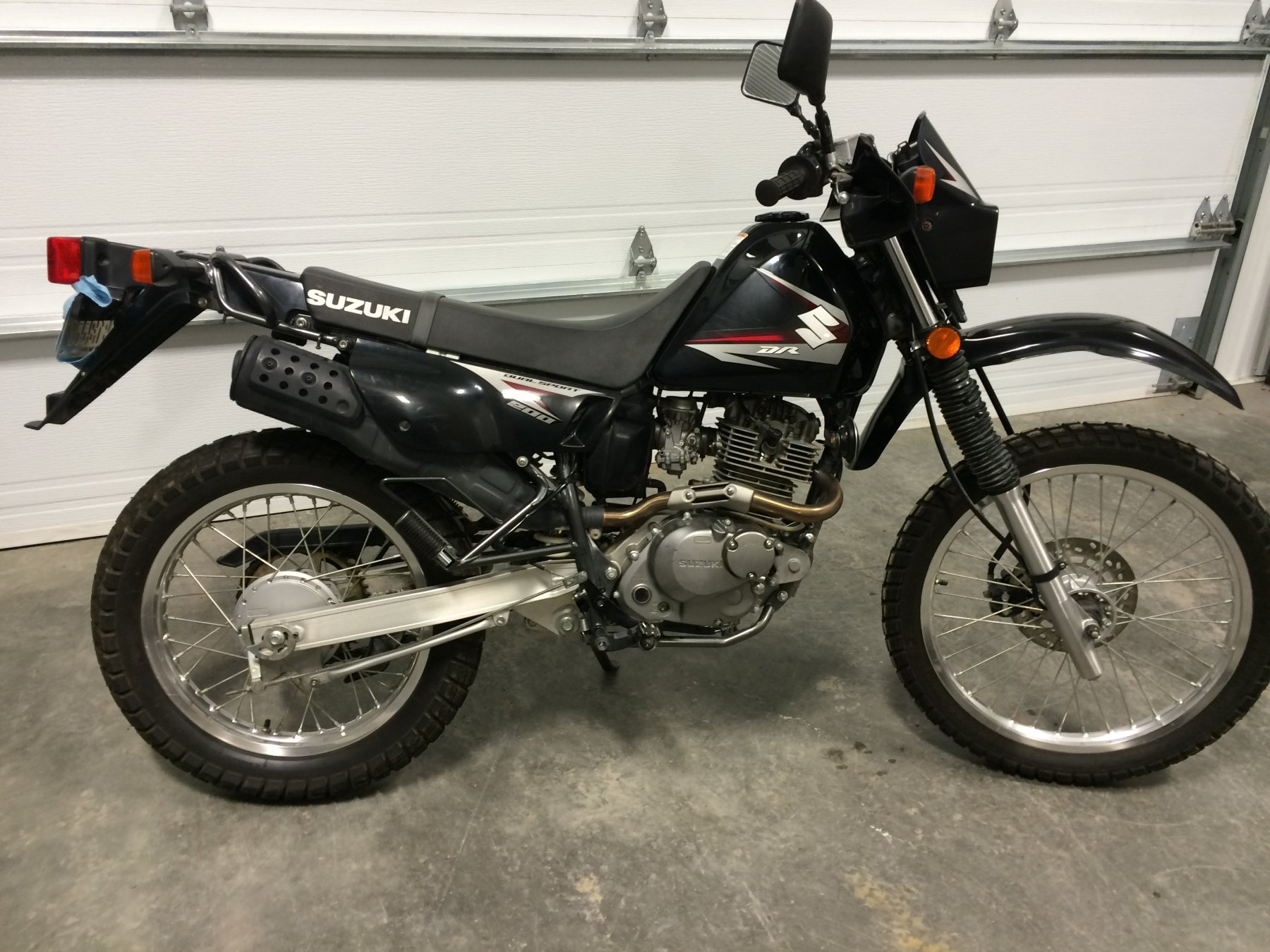 Suzuki DR200SE, 2013 Motorcycles - Photos, Video, Specs, Reviews | Bike.Net