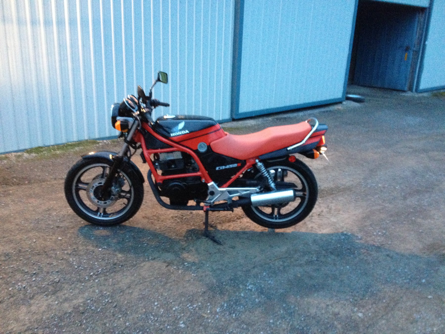 Honda CB 450 S, 1988 Motorcycles - Photos, Video, Specs, Reviews | Bike.Net
