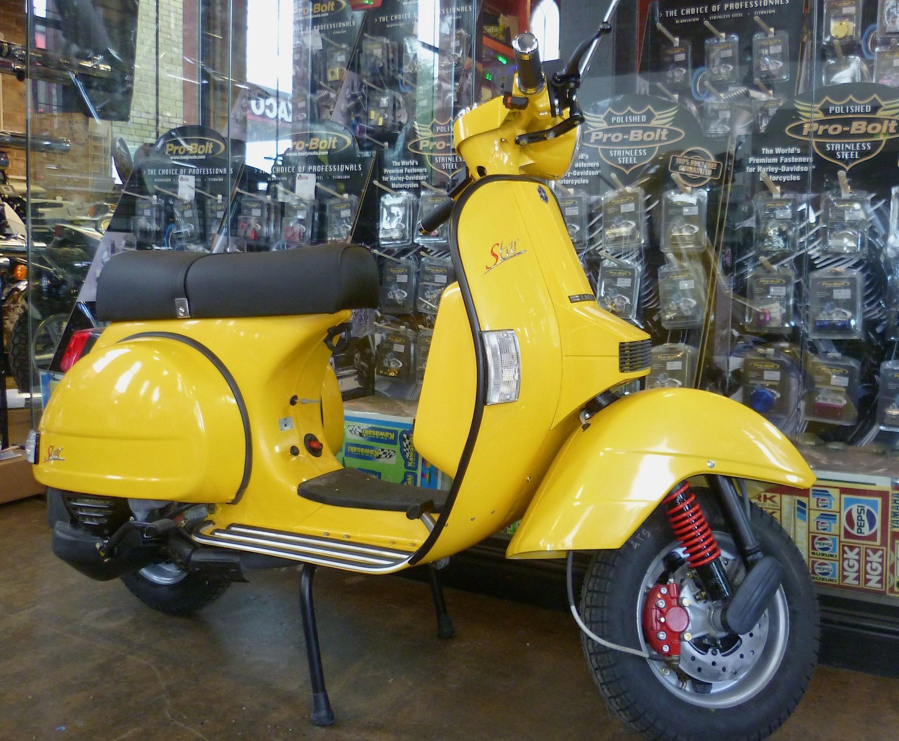 LML Star RS Motorcycles - Photos, Video, Specs, Reviews | Bike.Net