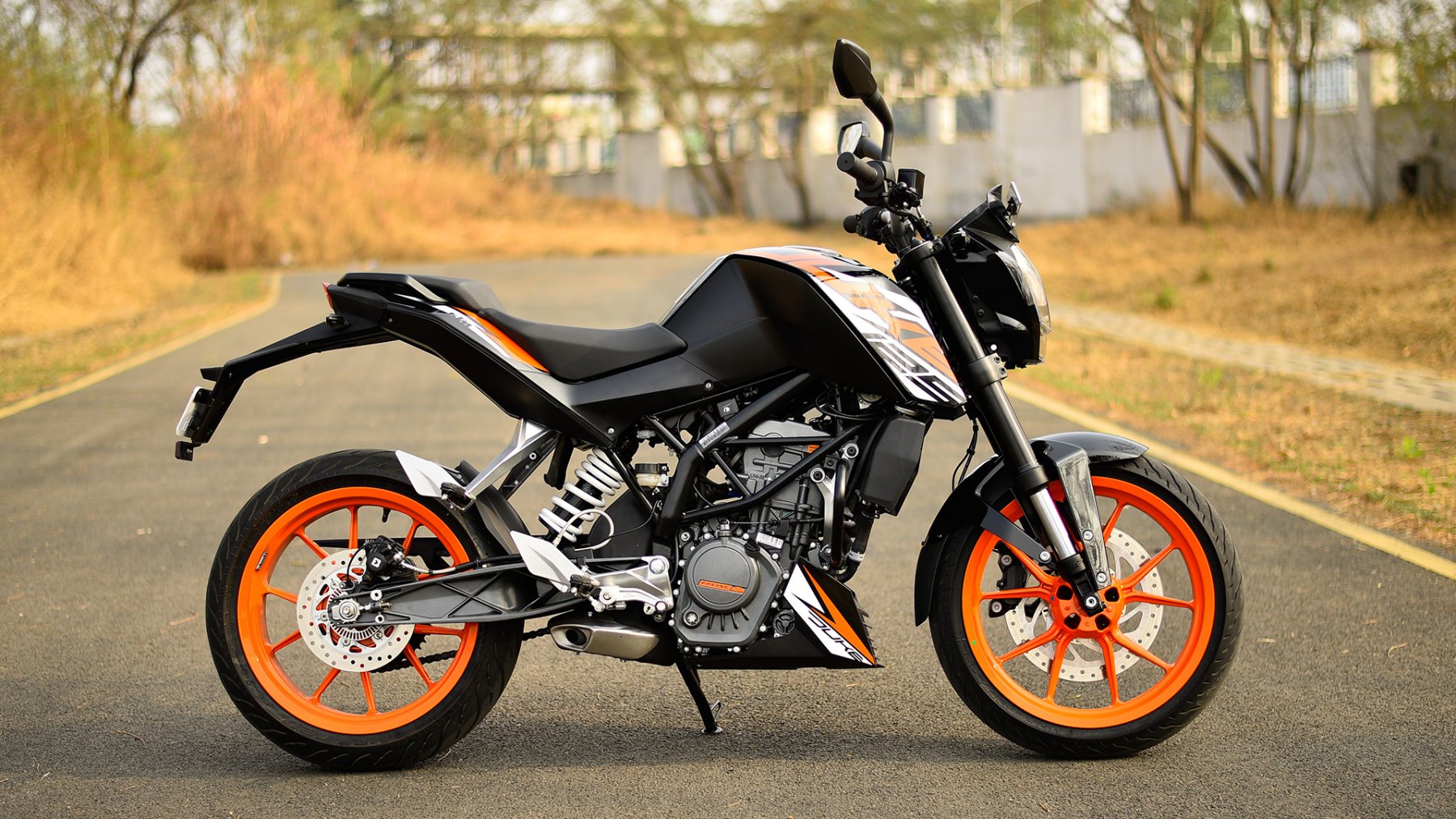 KTM 125 Duke, 2019 Motorcycles - Photos, Video, Specs, Reviews | Bike.Net